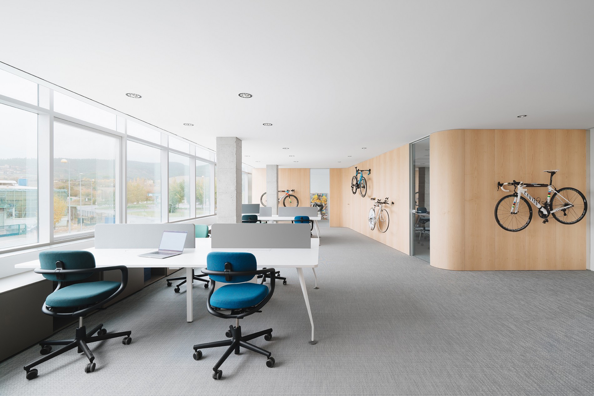 Movistar Team Workspace | Verne - Arquitectura y Diseño Interior